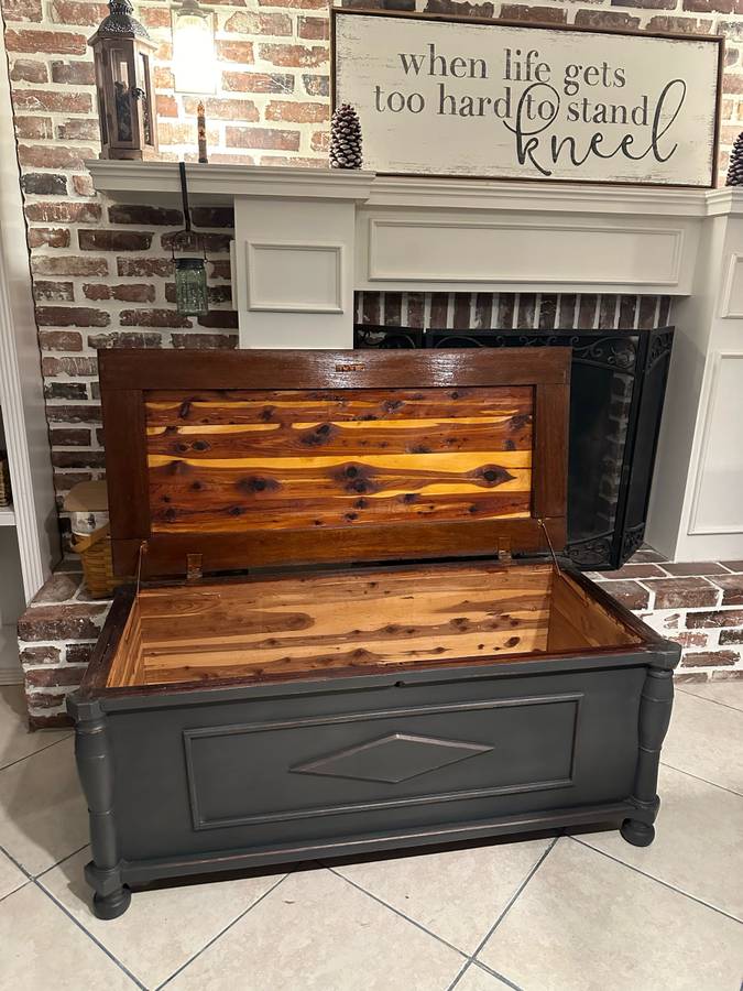 Beautiful Refinished Heavy Coffee Table / Cedar Chest / Bench / Hope Chest