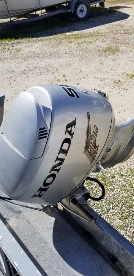19' Valco Bayrunner Baja Center Console | Looknet